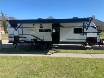 Travel Trailer RV Rental in Alvin, TX - 2021 Dutchmen Kodiak Ultra-Lite ...