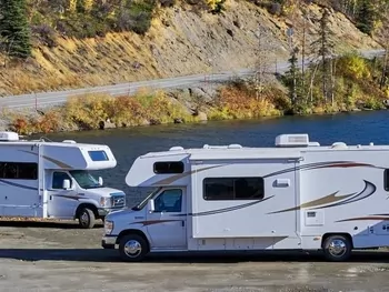 Class C RV Rental in Anchorage, AK - 2014 Coachmen Freelander 26591 | RVnGO