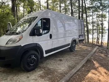 Class B RV Rental in Chaska, MN - 2014 Ram Promaster 2500 27602 | RVnGO